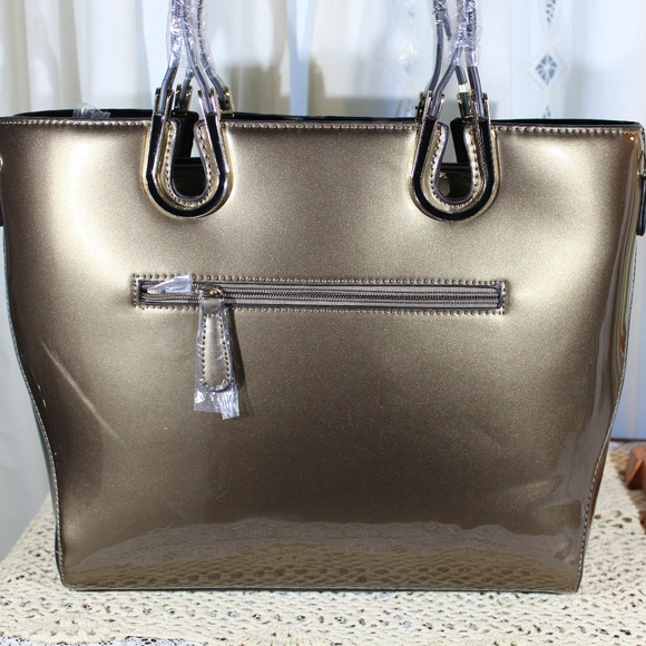 Isabelle | Bags | Nwt Isabelle Vegan Patent Leather Bag | Poshmark